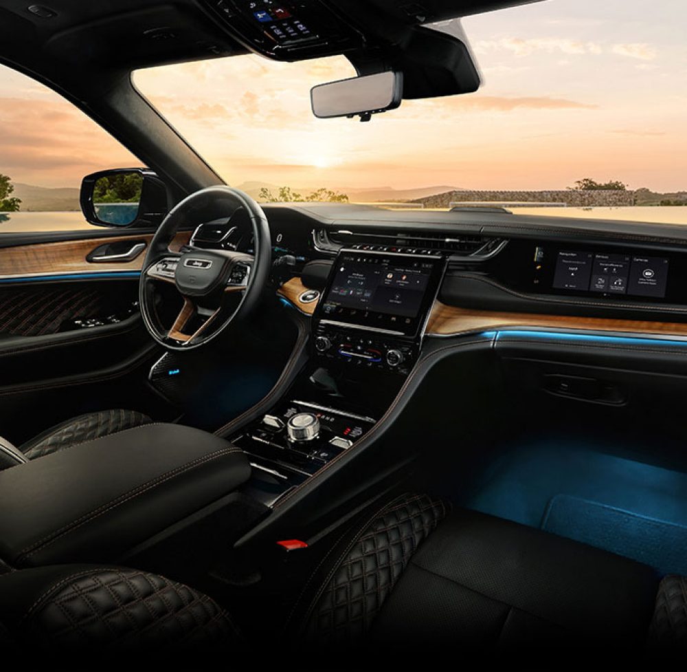 Jeep® Grand Cherokee L Interior - Premium Seating